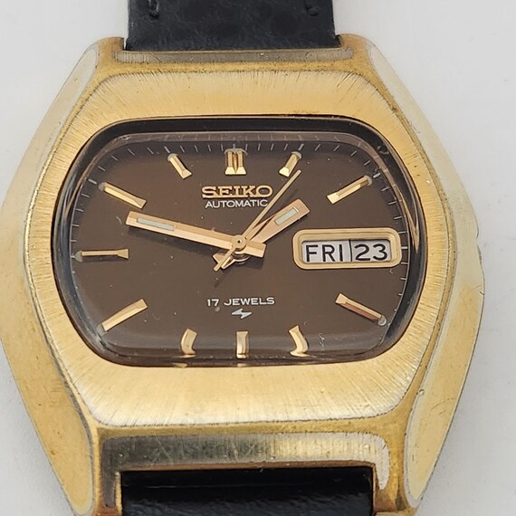 Vintage SEIKO AUTOMATIC Model 5029, Iconic TV Case Mo… - Gem