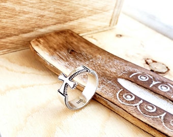 Two Finger Cross Ring - Etsy