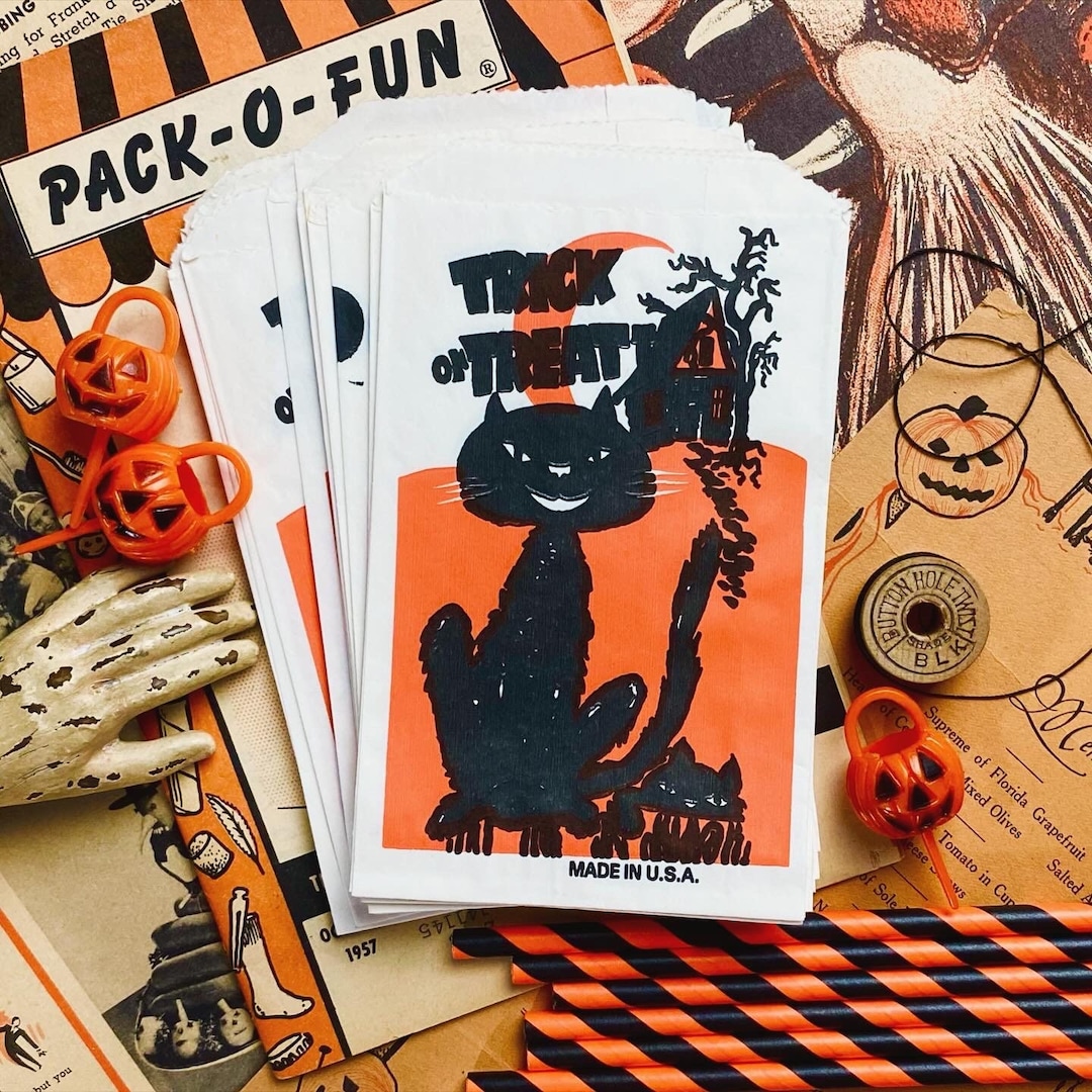 Vintage Halloween Trick or Treat Paper Candy Bags, Vintage Black Cat ...