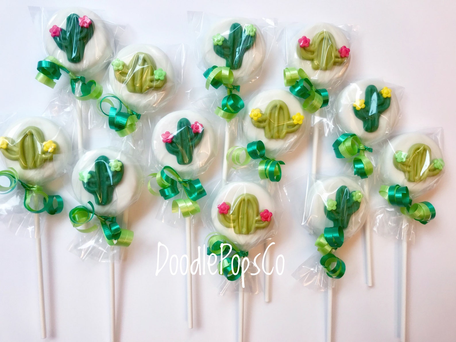 Cactus Oreo Cookie Pop / Cacti Party Favor / Chocolate Covered | Etsy