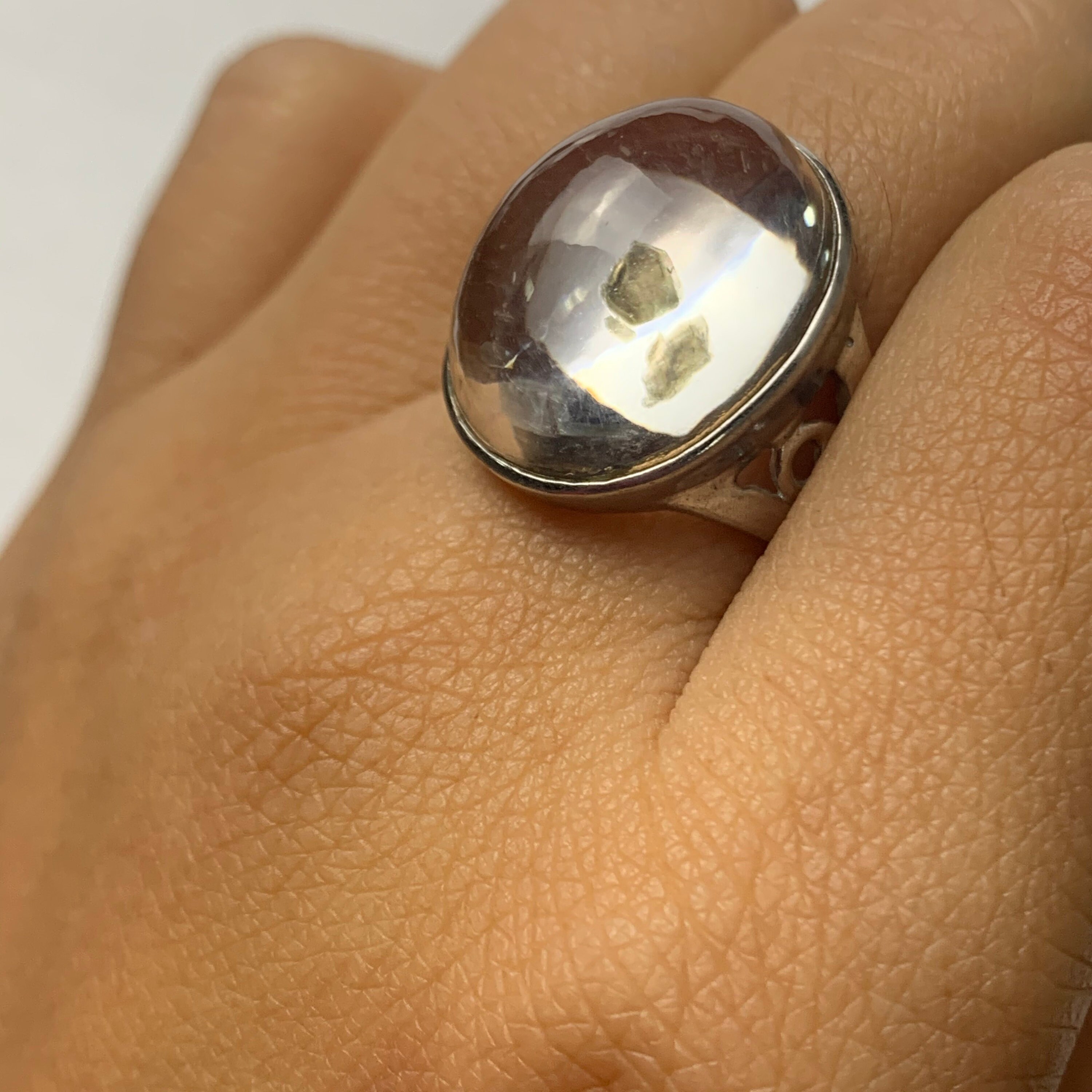 Raro cuarzo claro natural con inclusiones de mica verde | Etsy España