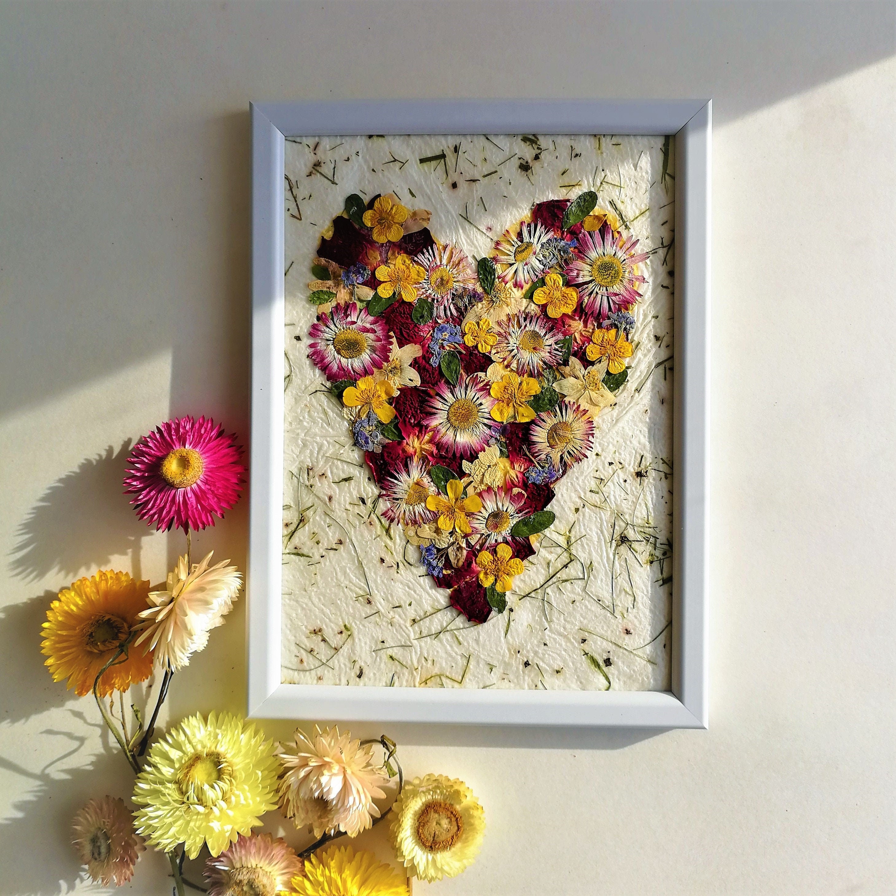 Pressed flower heart art framed mother day gift | Etsy