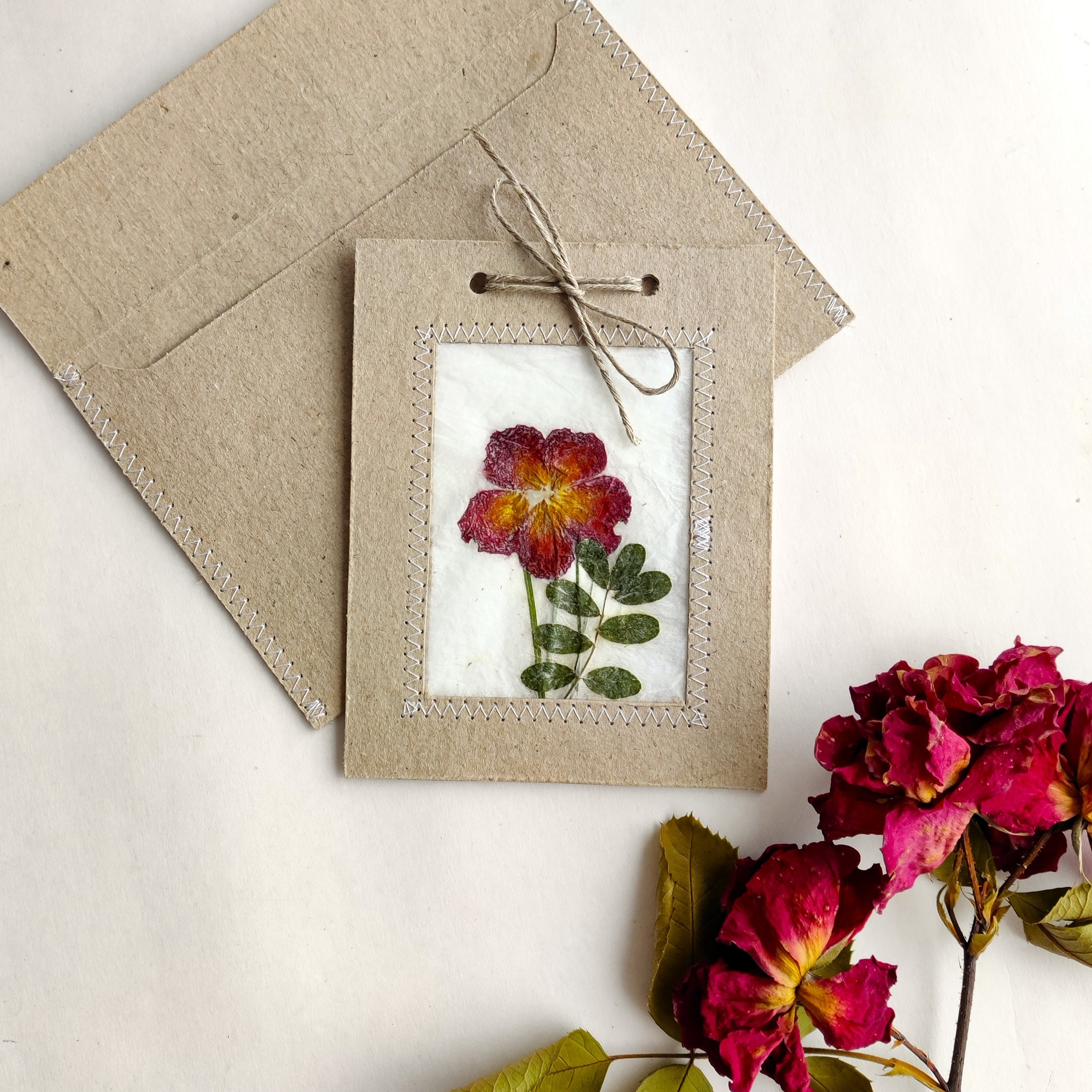 Handmade Pressed Flower Art Cards Set of 10 Favors for Guests - Etsy