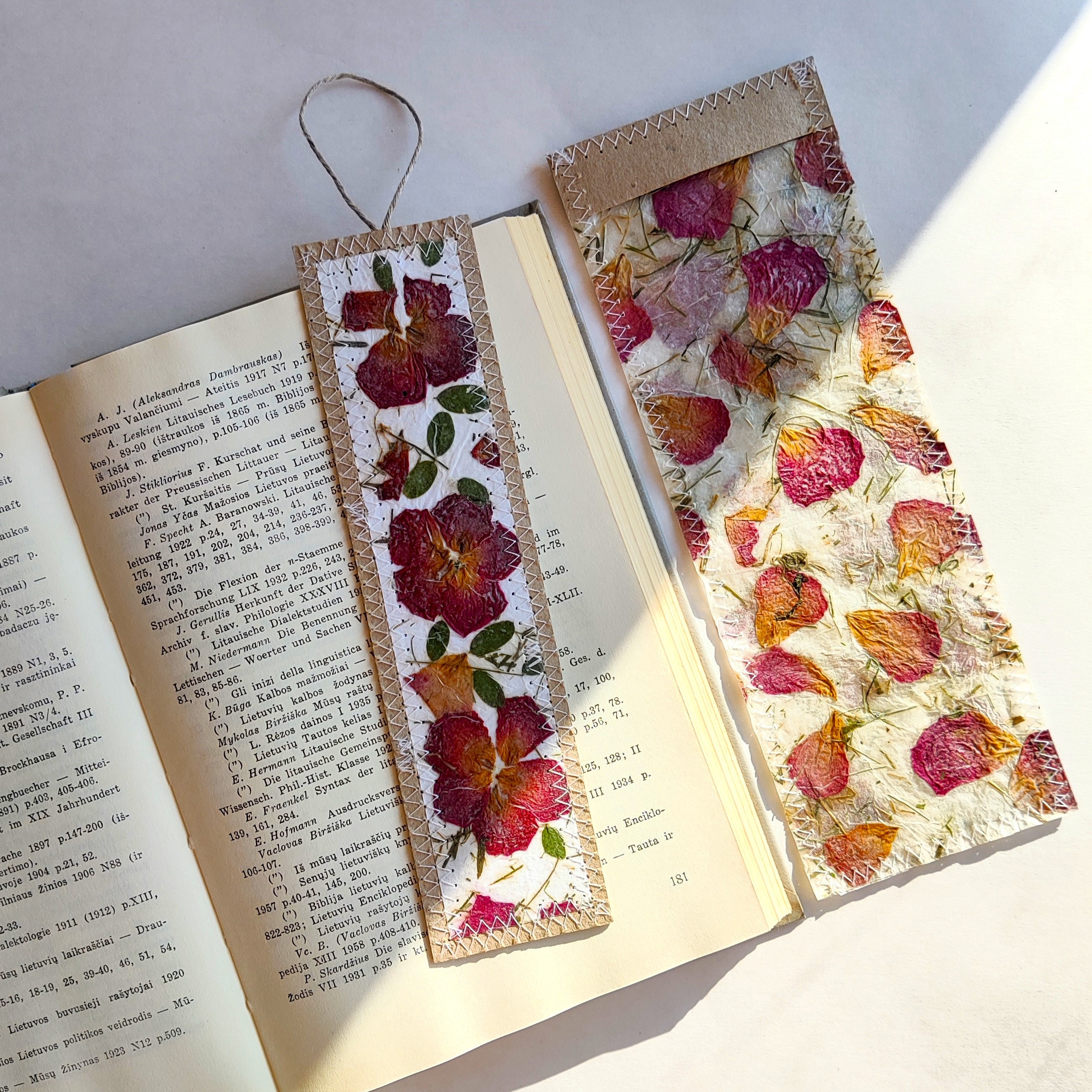 Handmade Pressed Flowers Bookmarks - Custom Gifts for Book Lovers - Etsy