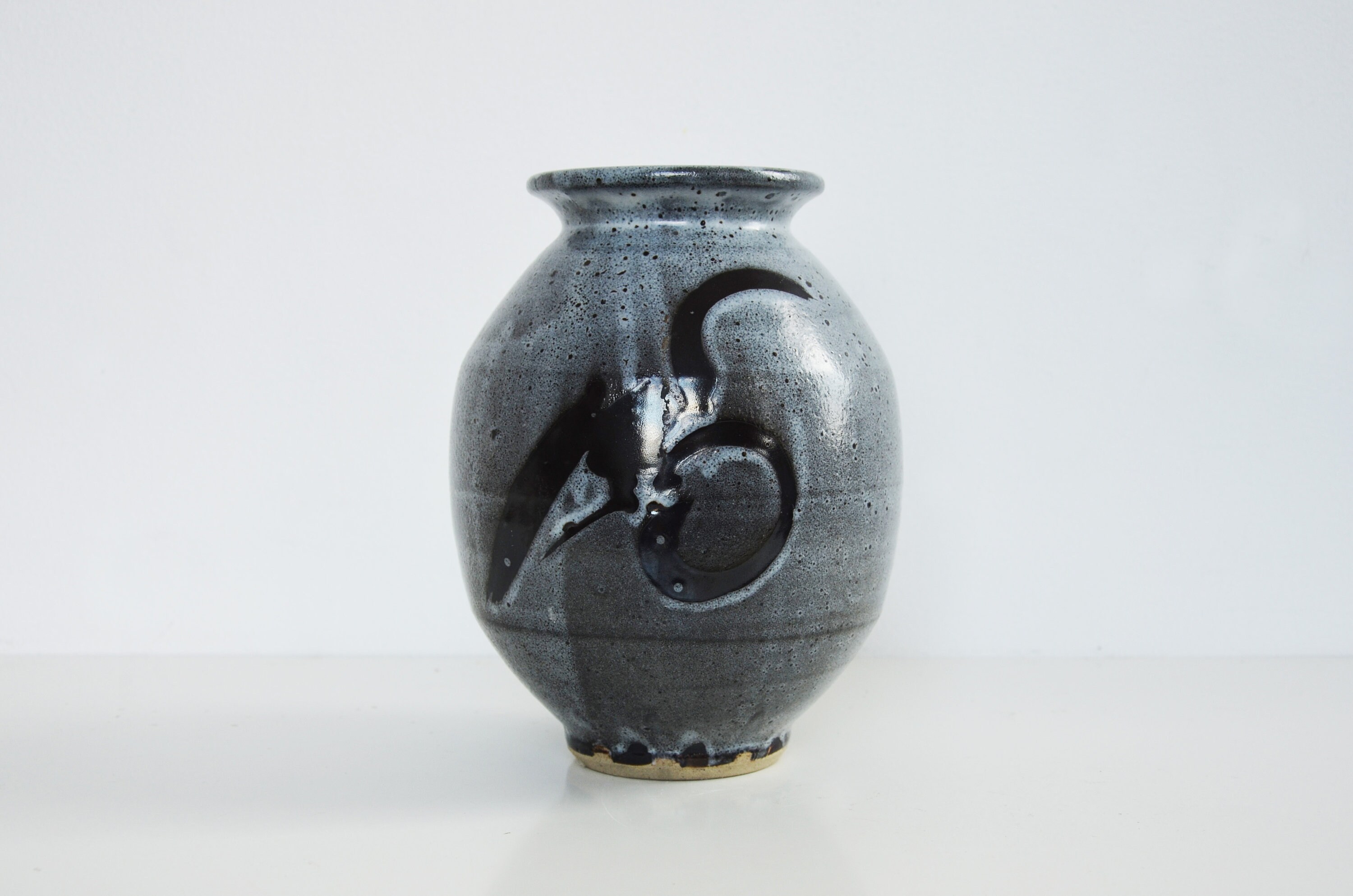 Vintage 1980s WAYNE NGAN Studio Pottery Vase With Brushwork - Etsy