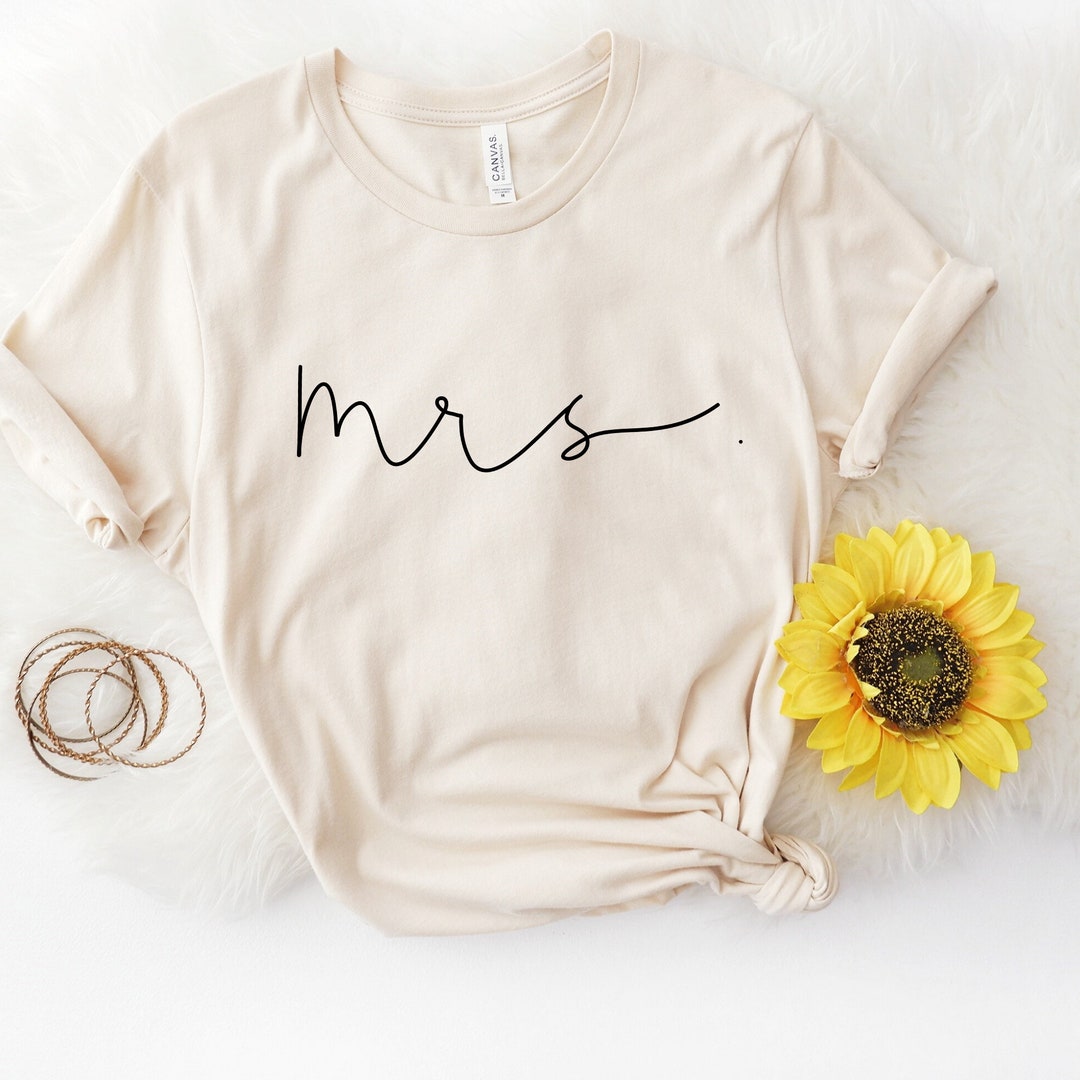 Mrs Shirt, Bridal Shower Gift, Wedding Gift, Bride Gift, Honeymoon ...