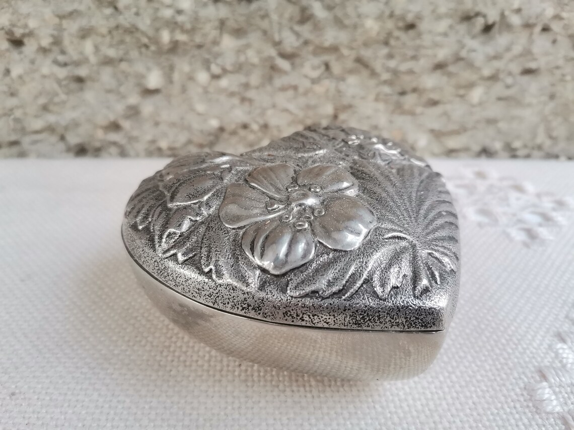 Vintage Heart Jewelry Box Silver Plated Metal Heart Box - Etsy