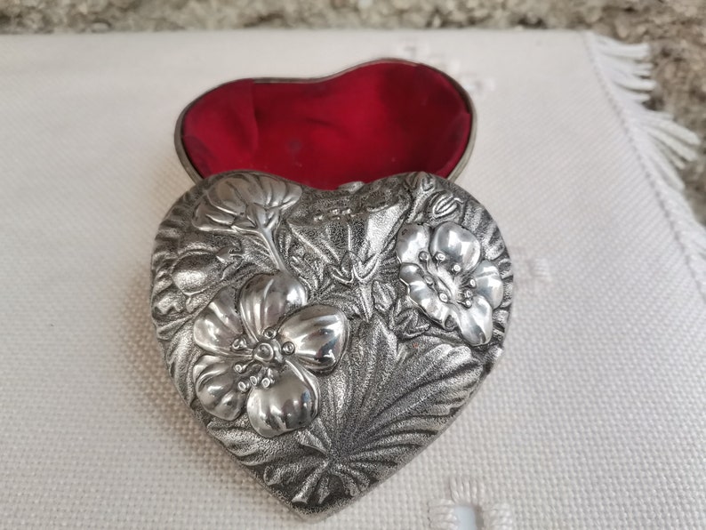 Vintage Heart Jewelry Box Silver Plated Metal Heart Box - Etsy