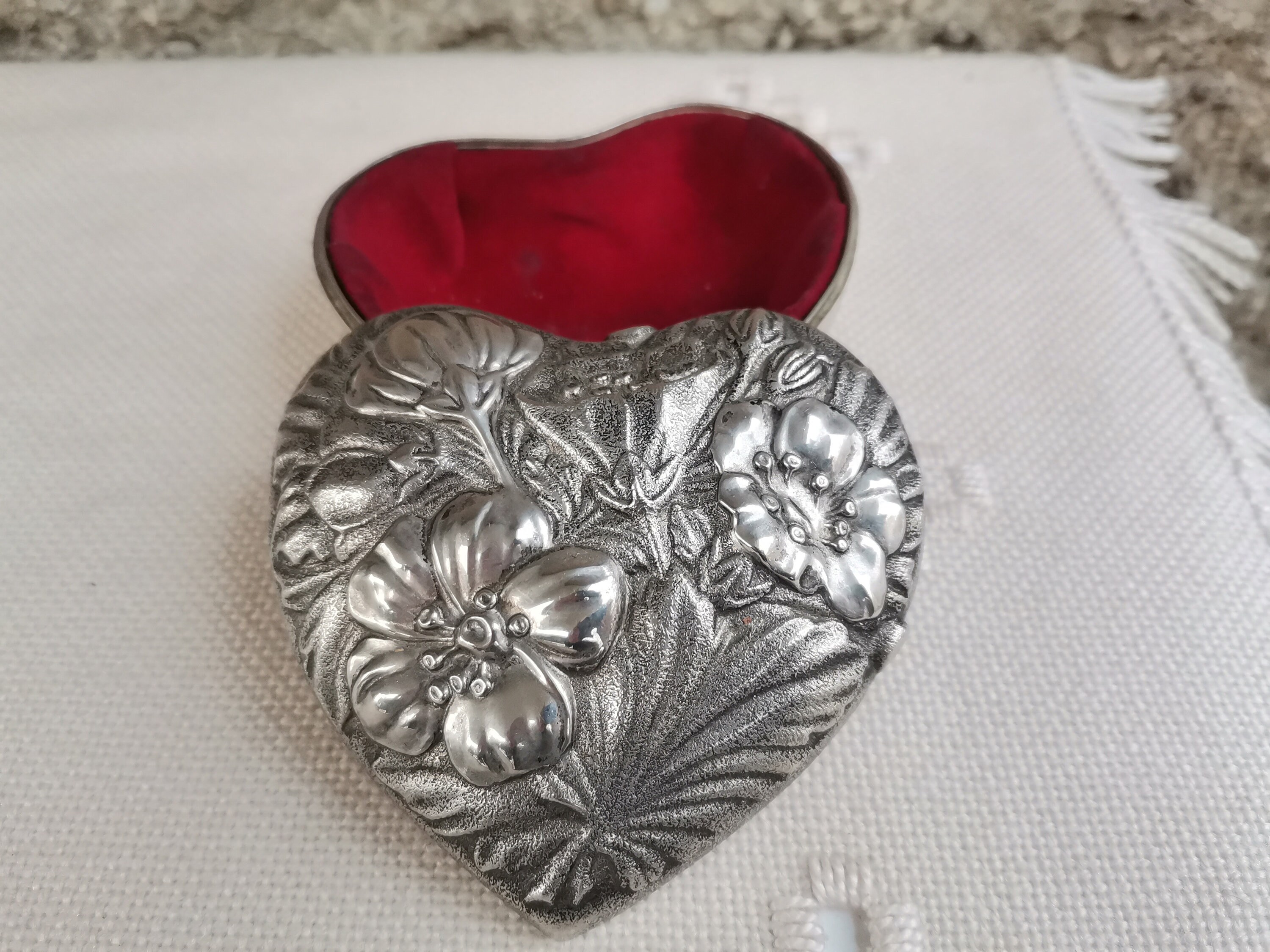 Vintage Heart Jewelry Box Silver Plated Metal Heart Box - Etsy