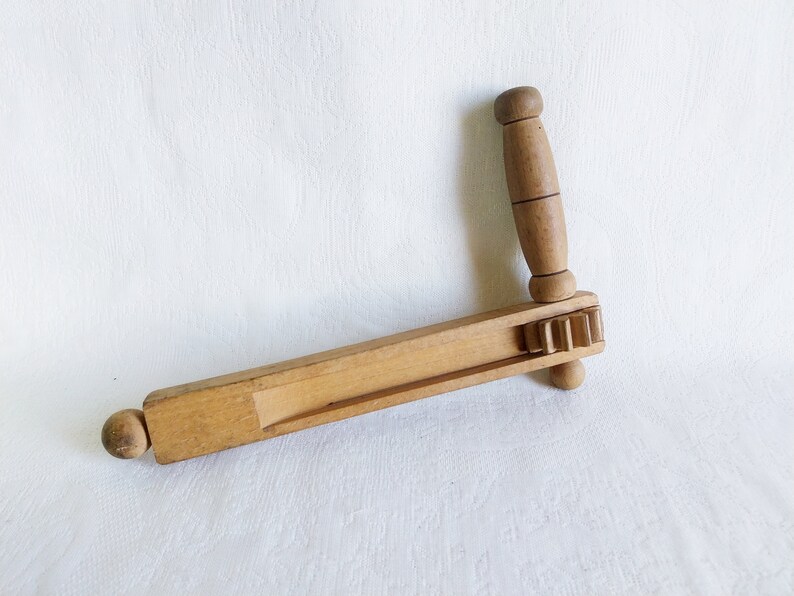 Vintage Clapper Musical Instrument, Wooden Treshchotka Percussion ...