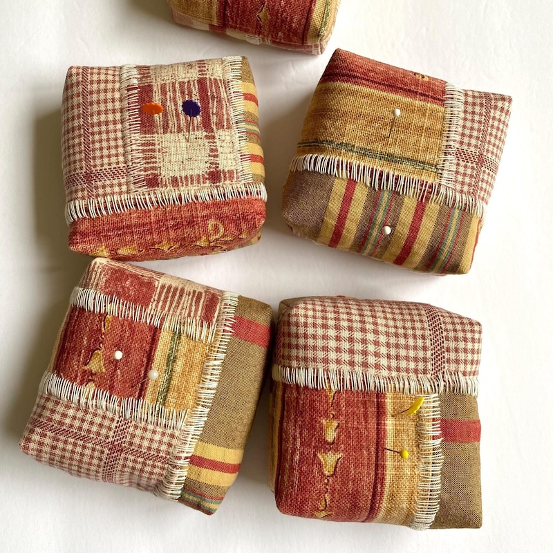 Square Pincushion - Etsy