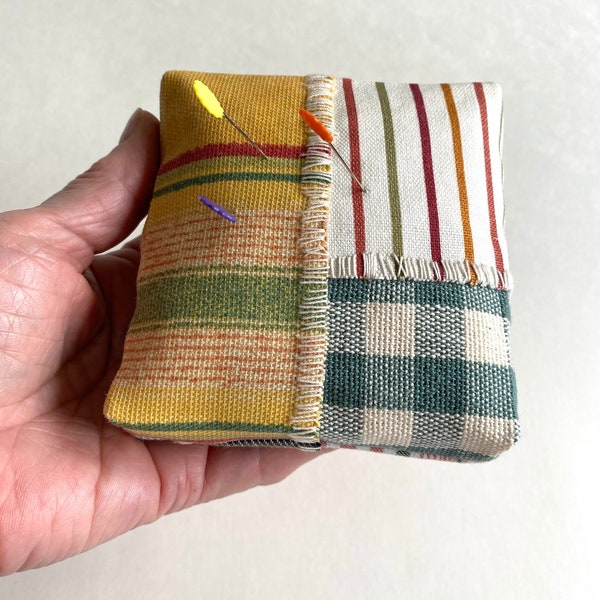 Square Pincushion - Etsy