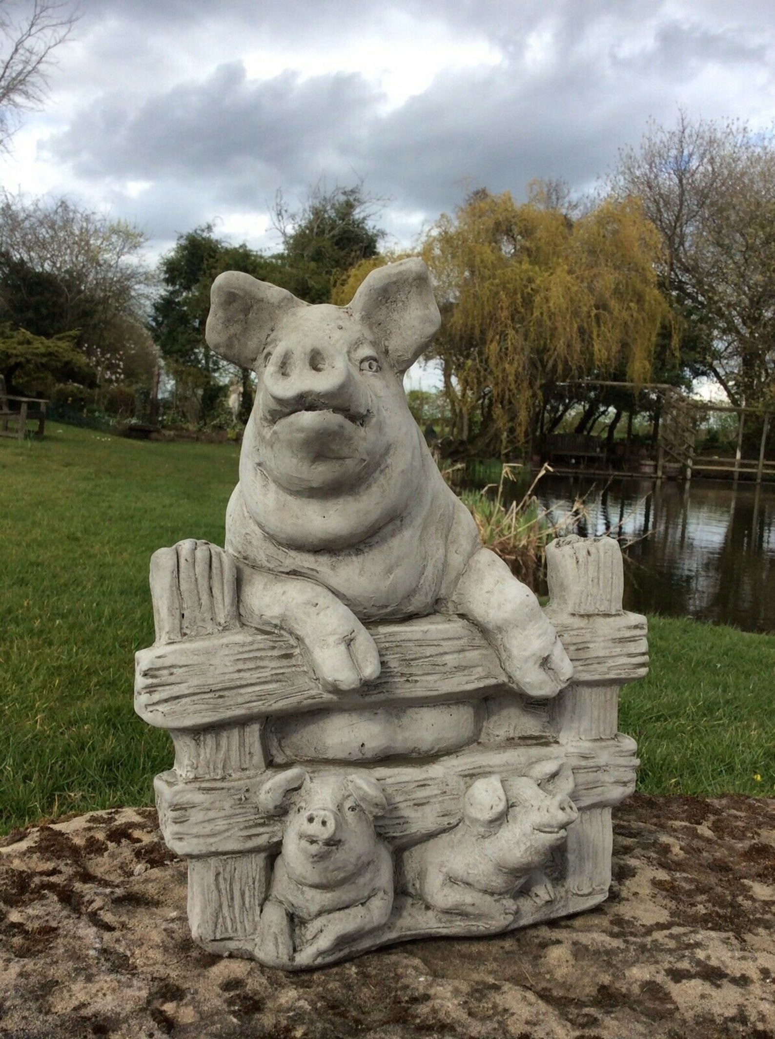 Reconstituted Stone Garden Pig and Piglets Family Statue - Etsy UK