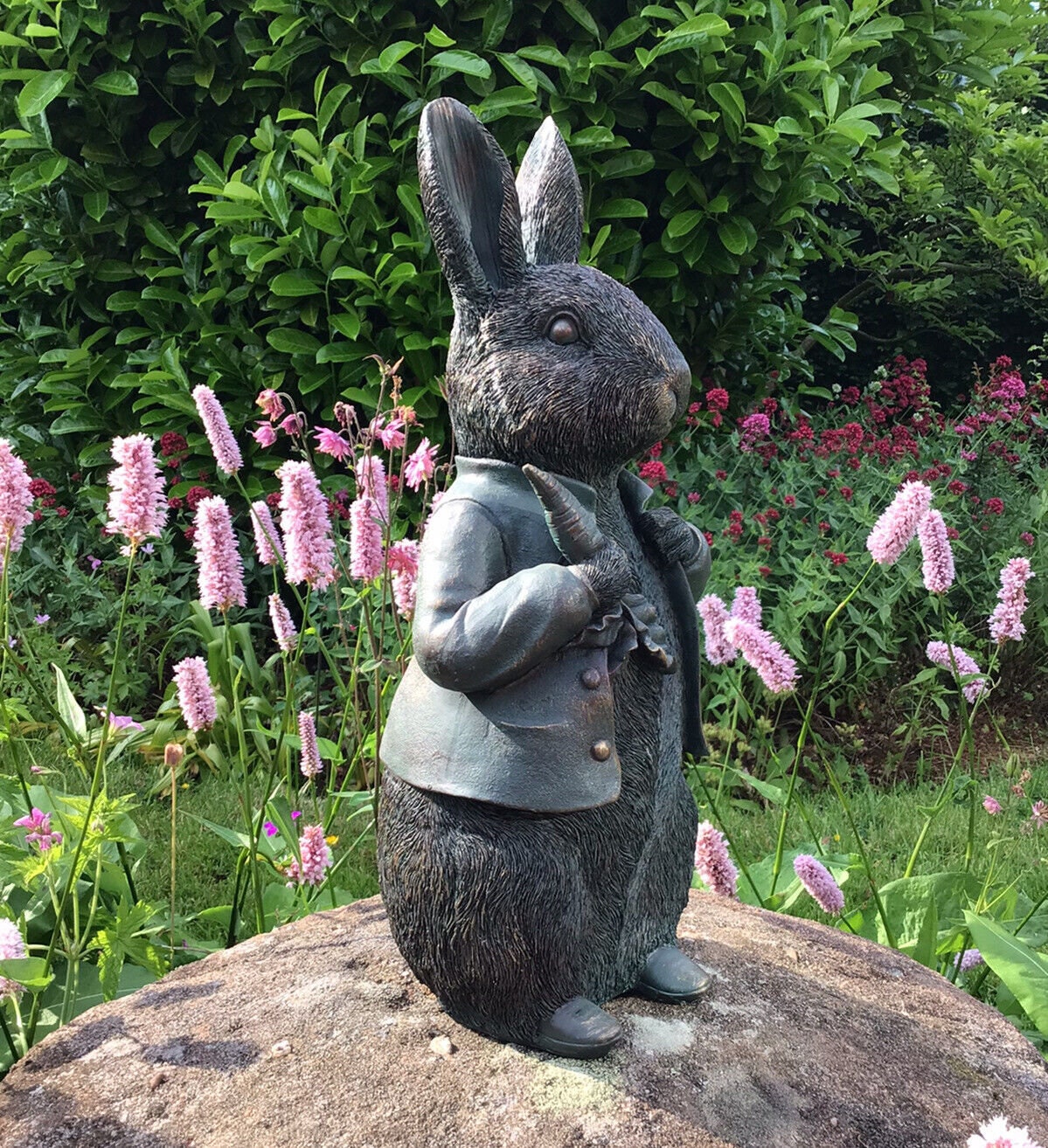 Rabbit garden ornament store