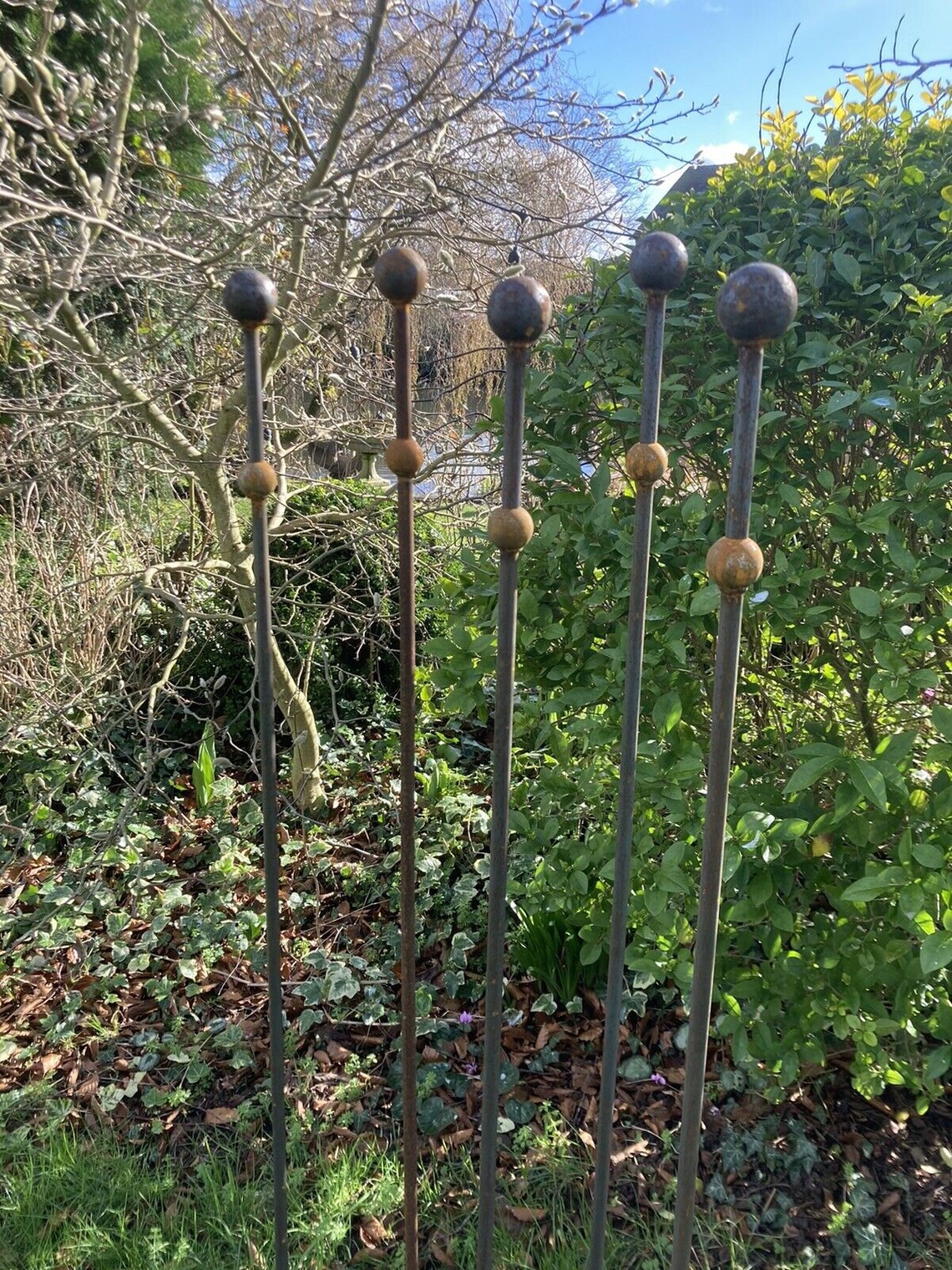 Set of 5 X 1.5m Tall Rusty Metal Multiple Ball Heavy Duty Tree Garden ...