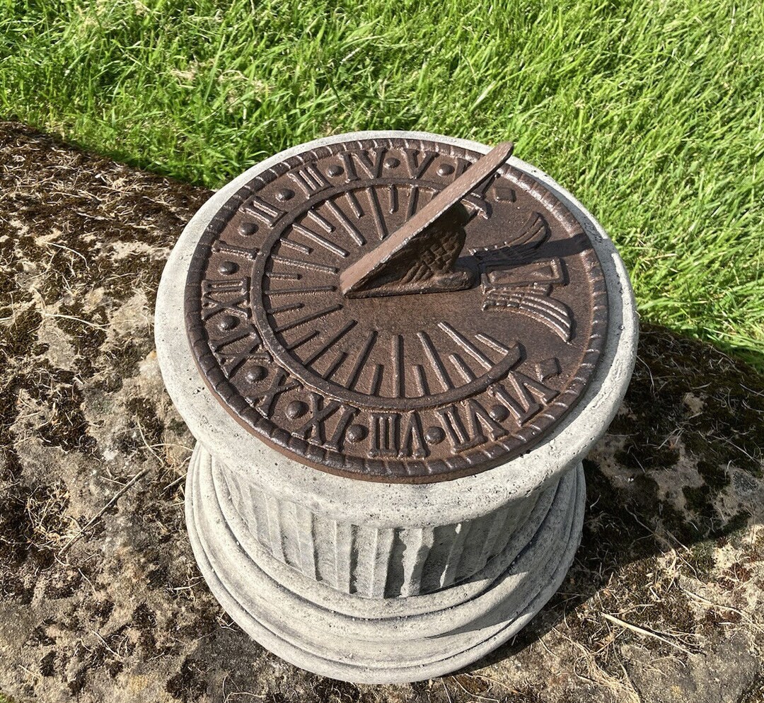 Garden Cast Iron Bird Sundial & Reconstituted Stone Plinth - Etsy UK