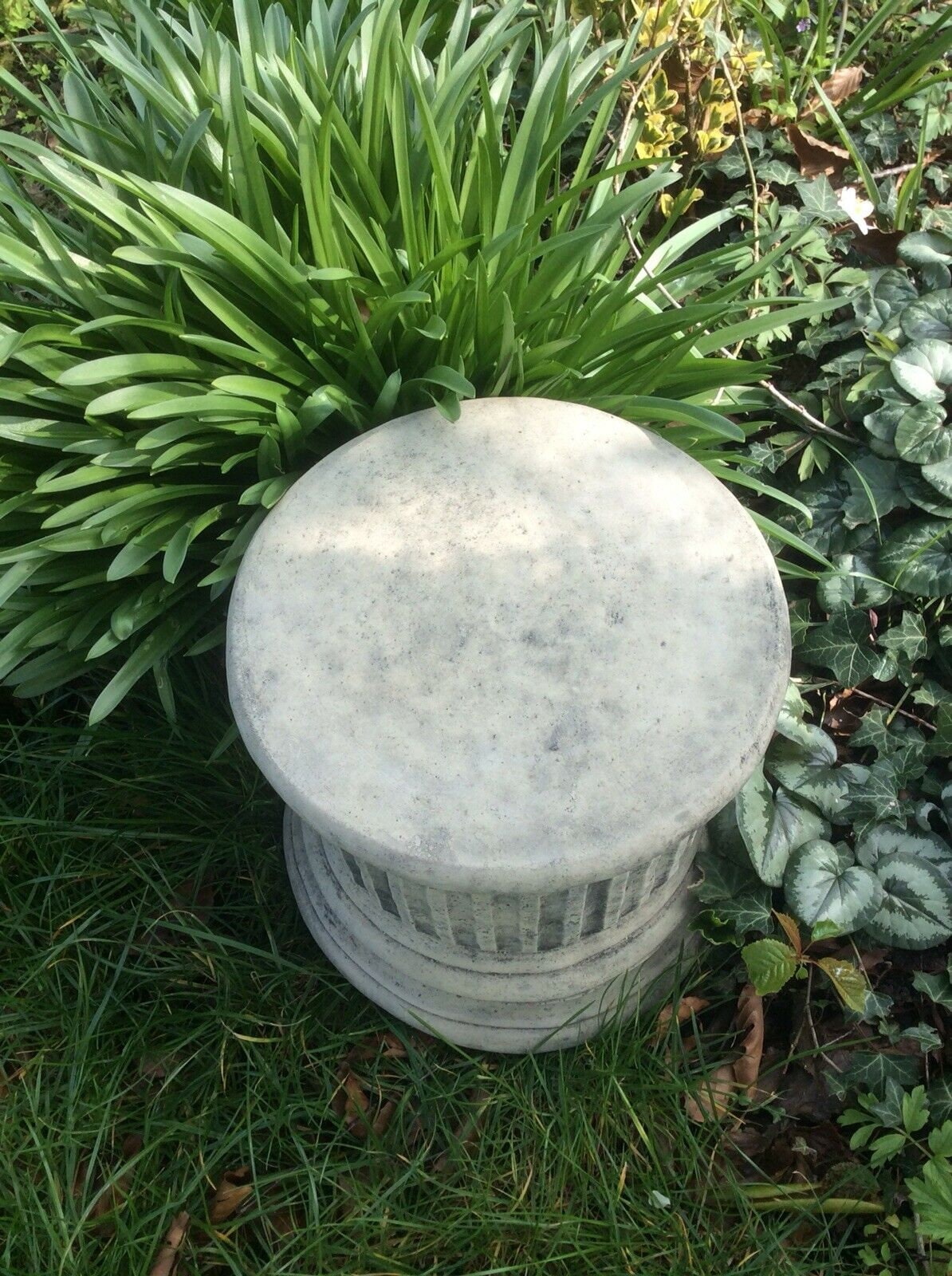 Reconstituted Stone Garden Round Plinth Ornament - Etsy UK