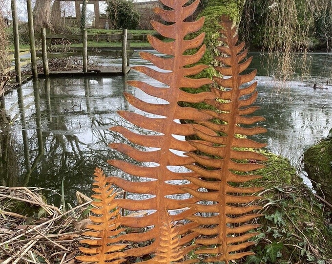 Set of 4 Rusty Metal Fern Leaf Plant Supports Stakes - Etsy UK