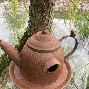 Garden Hanging Rusty Metal Teapot Bird House / Feeder - Etsy UK
