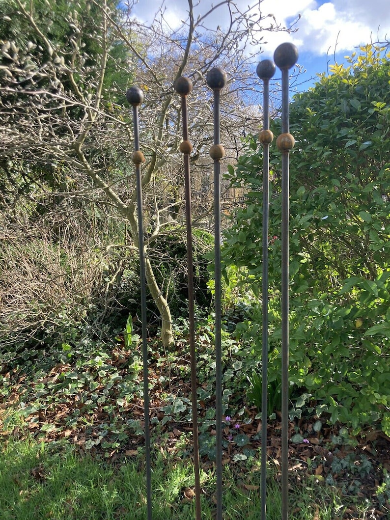 Set of 5 X 1.5m Tall Rusty Metal Multiple Ball Heavy Duty Tree Garden ...