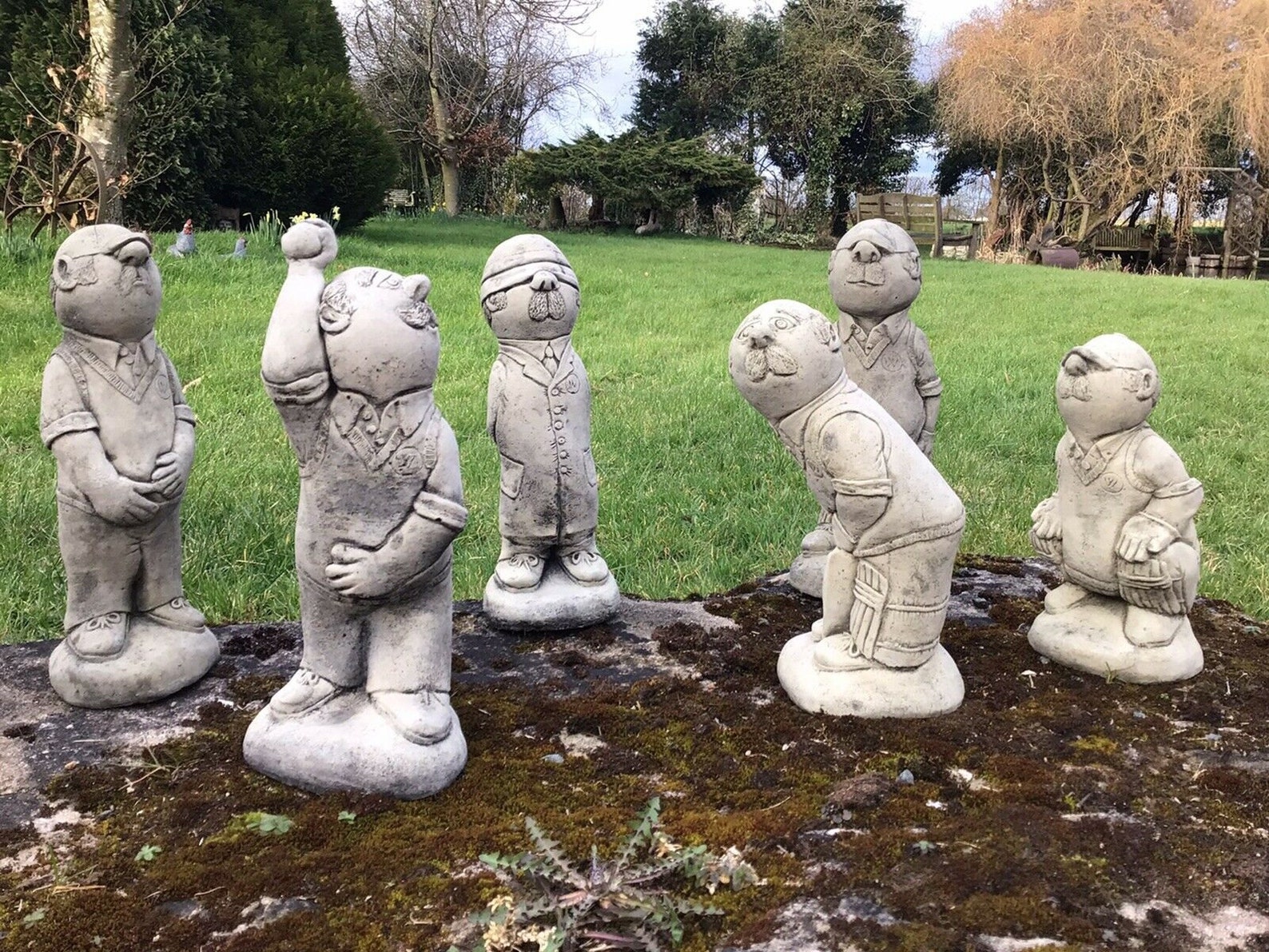 Stone Garden Set of 6 Cricket Player Ornaments - Etsy UK