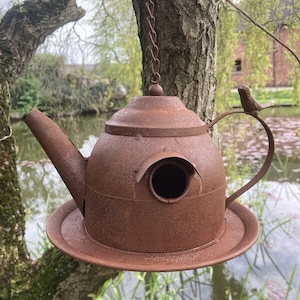 Garden Hanging Rusty Metal Teapot Bird House / Feeder - Etsy UK