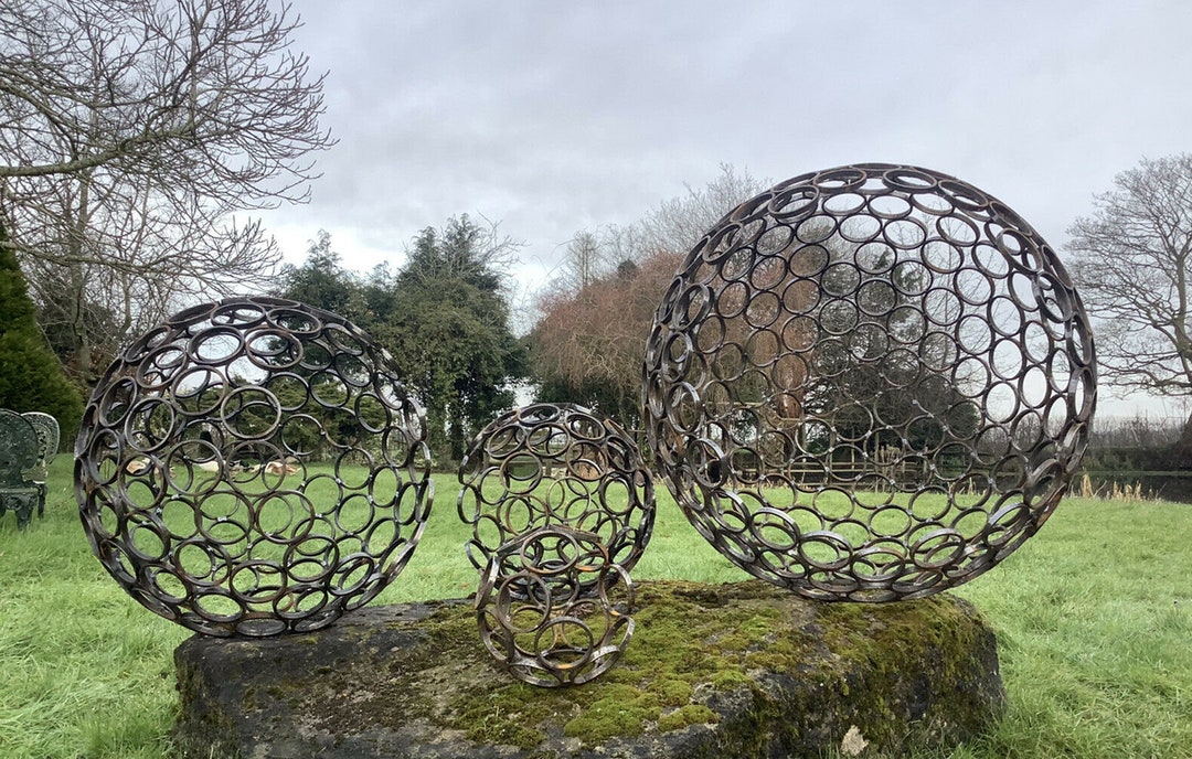 Garden Set of 4 Steel Open Sphere Ornaments - Etsy UK
