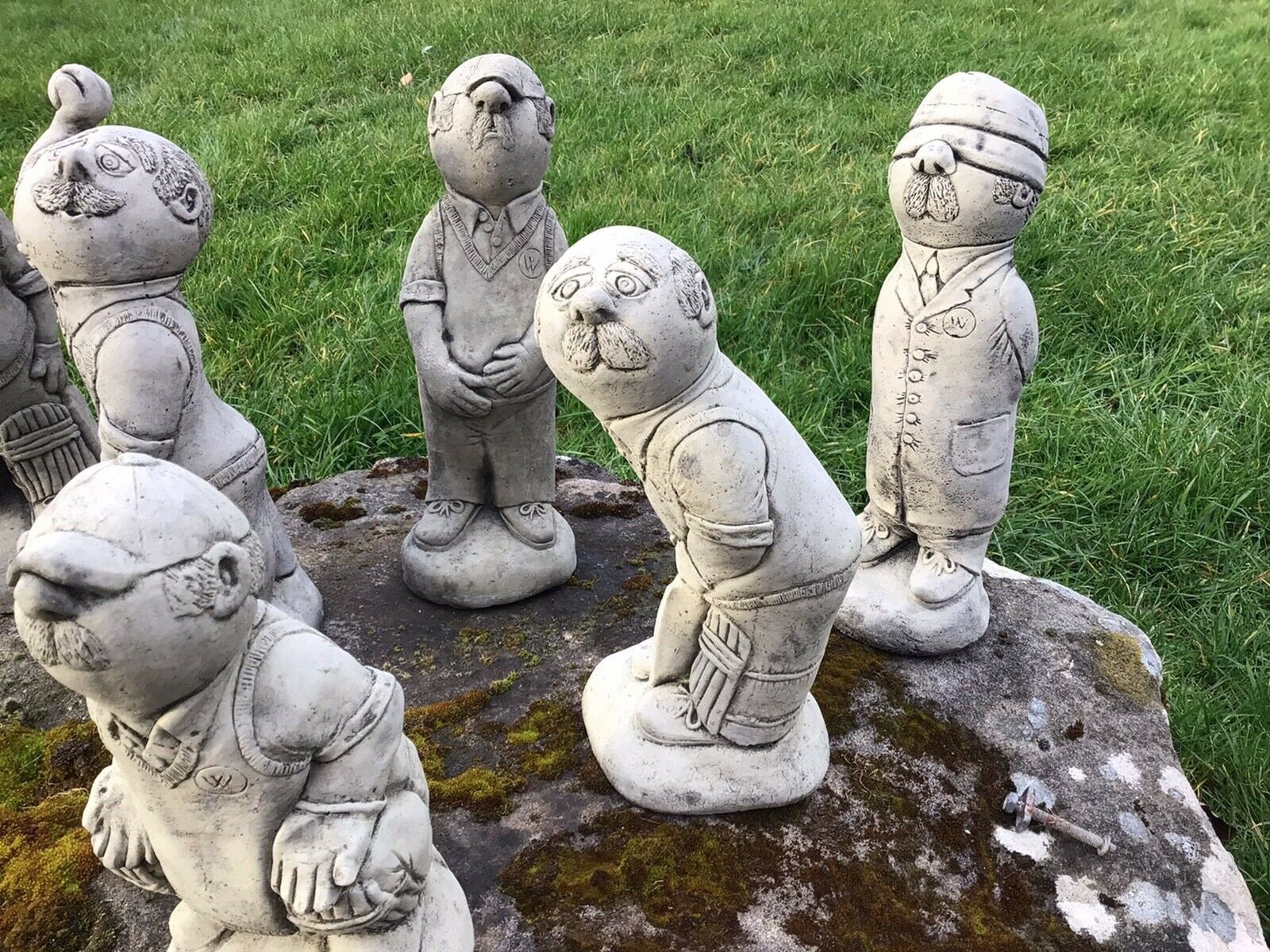 Stone Garden Set of 6 Cricket Player Ornaments - Etsy UK