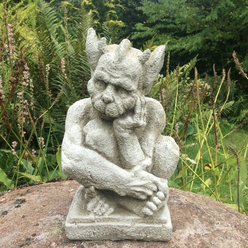 Stone Garden Large Pair of Gargoyle Gremlin Pillar Cap Statue - Etsy