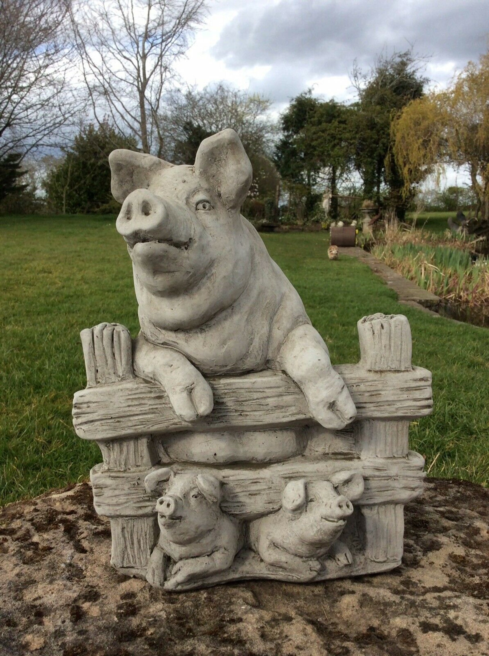 Reconstituted Stone Garden Pig and Piglets Family Statue - Etsy UK