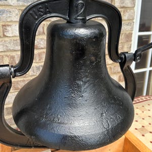 No2 Cast Iron Bell USA - Complete Full Yoke Upright Dinner Rest - Etsy