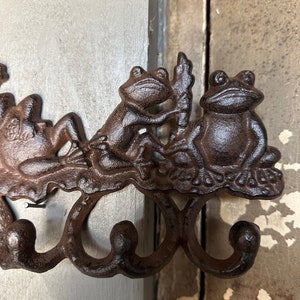 Cute Cast Iron Frog Hanger Hooks - Garden She Shed Kitchen Entryway ...