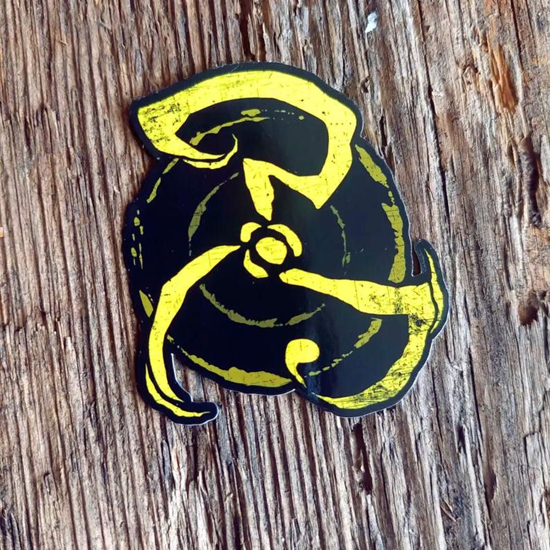 Yellow Sign Sticker - RW Chambers Horror - Lovecraft Occult Symbol ...
