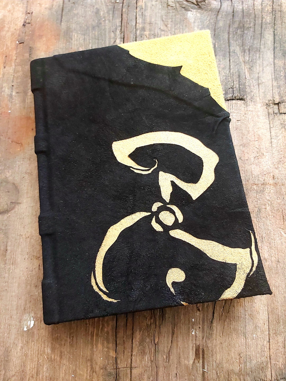 Yellow Sign - Leather Bound Notebook - Lovecraft - RW Chambers - Etsy