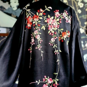 Vintage Hand Embroidered Japanese Kimono Robe-1940s Silk Hand ...