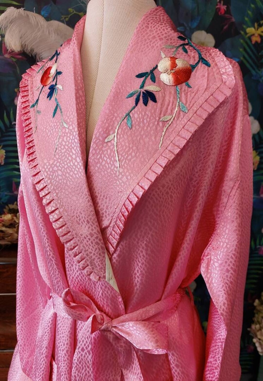 Vintage Chinese Embroidered Housecoat-1950s Hand Embroidered Housecoat ...