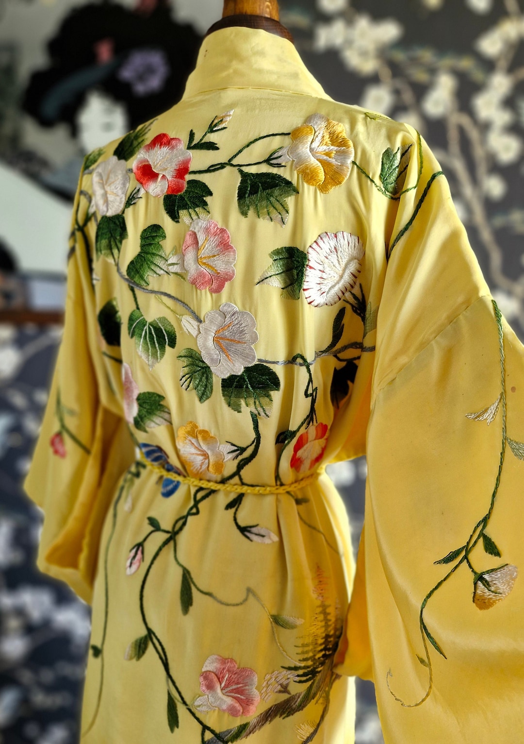 Art Deco Silk Embroidered Japanese Kimono-1930s Japanese Silk Robe-art ...
