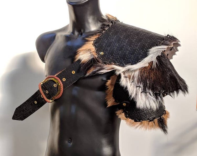 Viking Barbarian Warrior Pauldron - Etsy