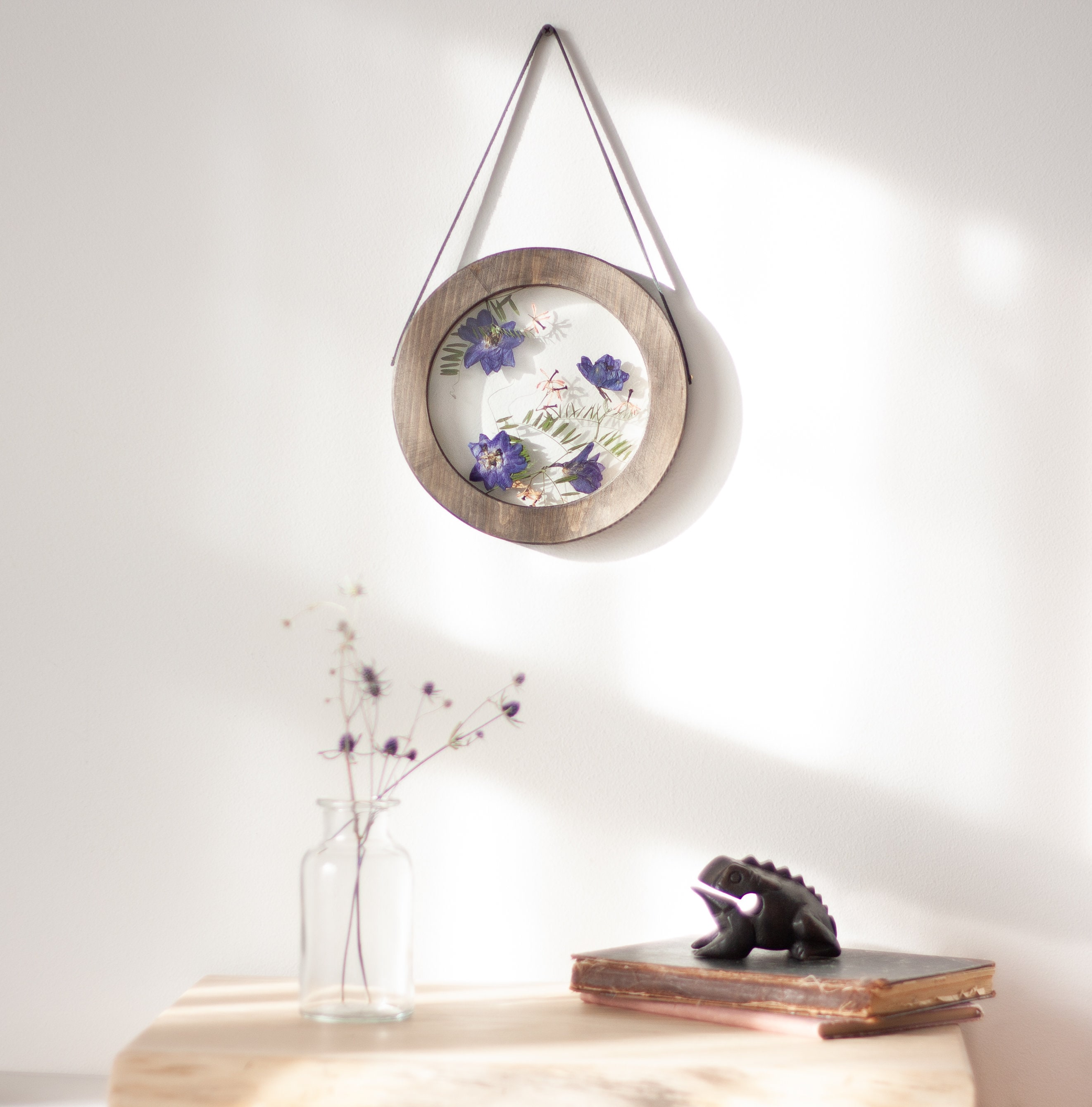 Round Framed Wall Decor 8" - Pressed Flower Frame - Real Flowers ...