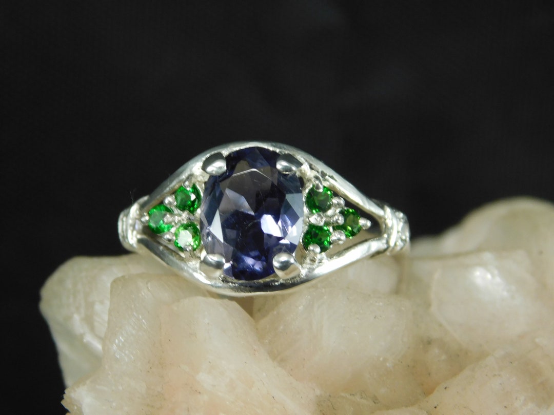 1.25 Ct. Oval Iolite and Tsavorite Garnet Ring Sterling Silver - Etsy