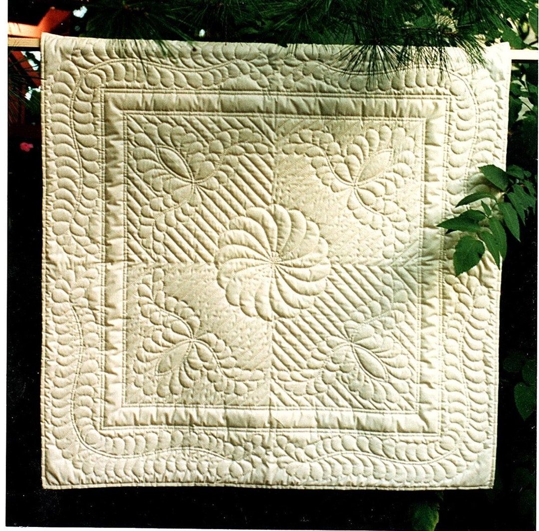 Hand Quilting Feather Medallion Pattern by Rosemary Makhan - Etsy