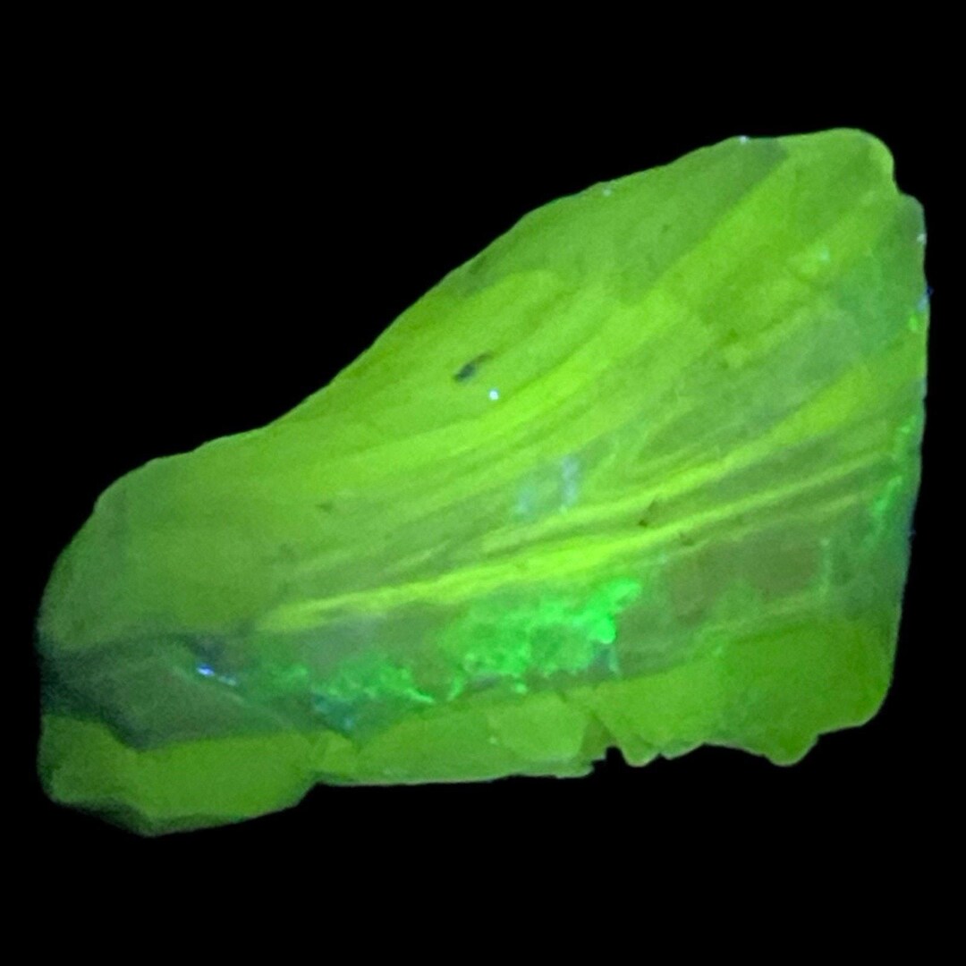 Milk Glass Opalescent Layered Art Glass Cullet Glowing Manganese Slag ...