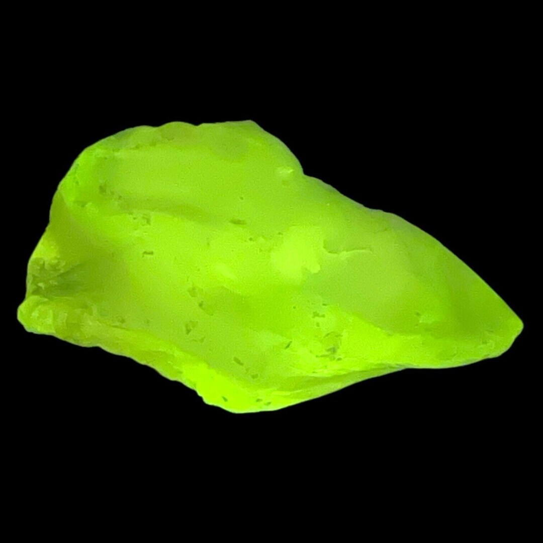 Opalescent White Layered Art Glass Cullet Glowing Manganese Slag Glass ...