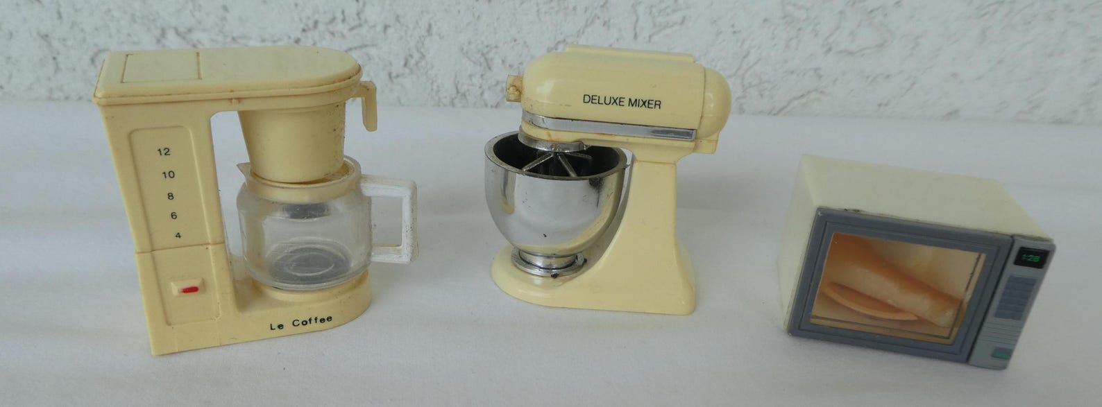Vintage 1990’s ACME Fridge Magnets, Washing Machine, Coffee Maker ...