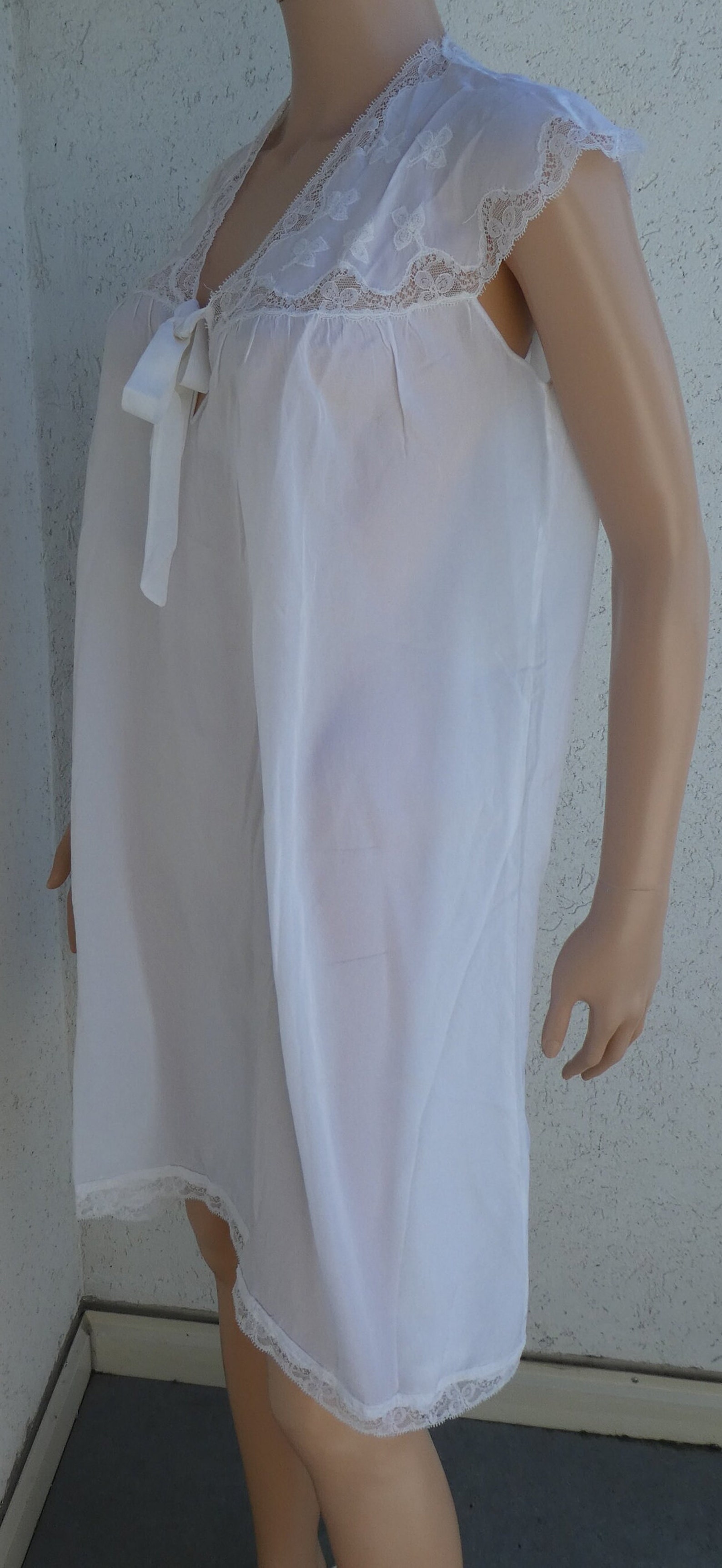 JEXY PARIS Retro French Nylon Nightgown Semi-sheer Light - Etsy