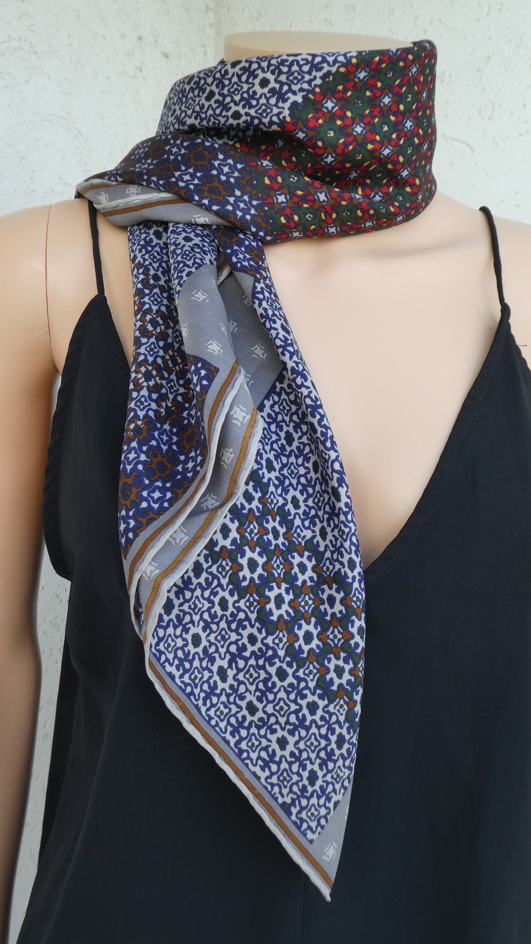 CHRISTIAN DIOR, Paris, Vintage Silk Square. Classy Motif, Hand Rolled ...