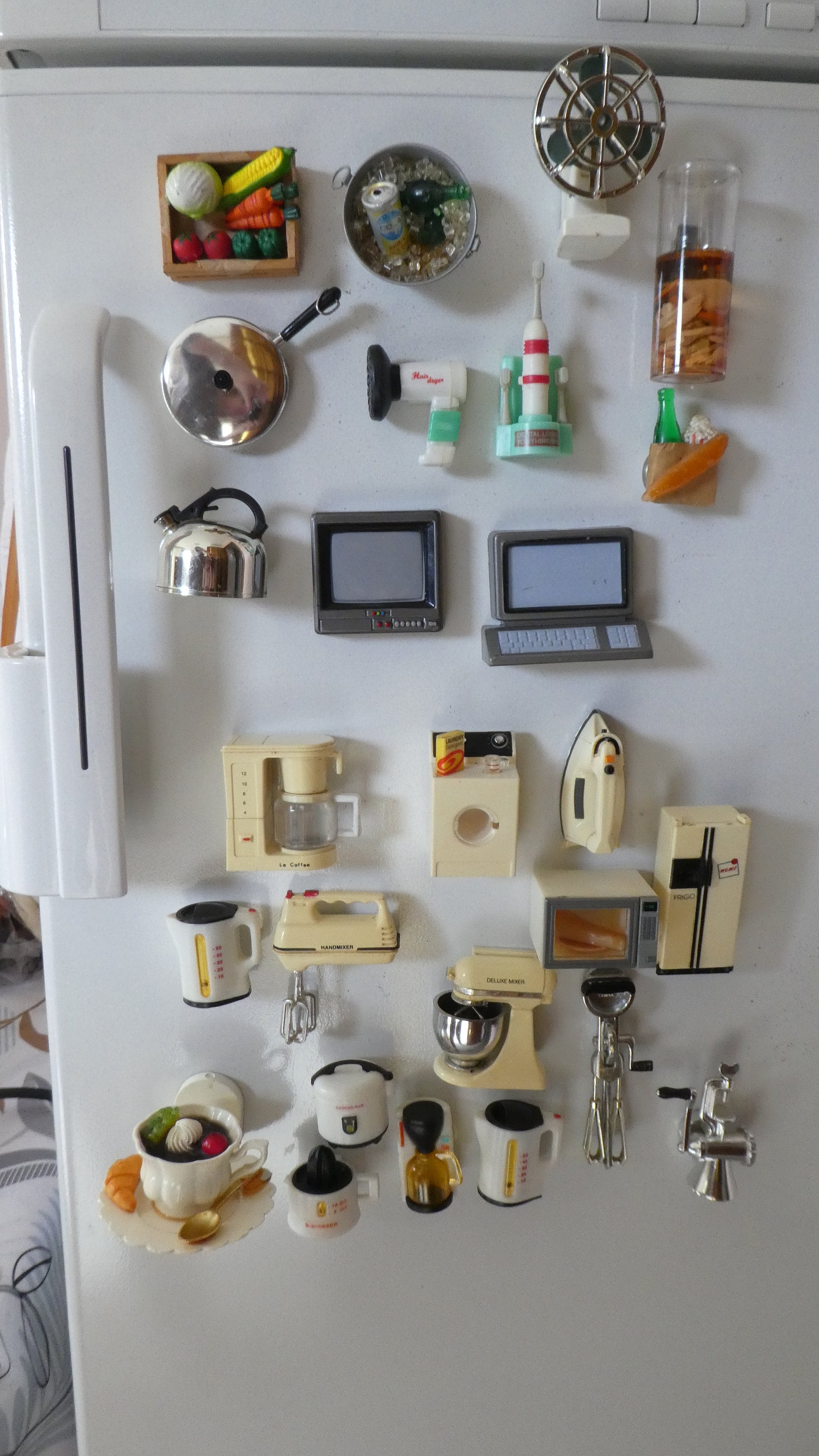 Vintage 1990’s ACME Fridge Magnets, Washing Machine, Coffee Maker ...