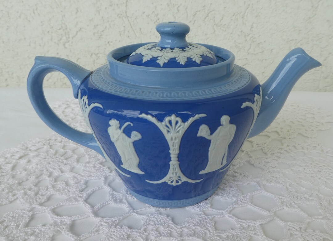 ANTIQUE TEAPOT Dudson Hanley Teapot With Neoclassical Scene. 1898 ...