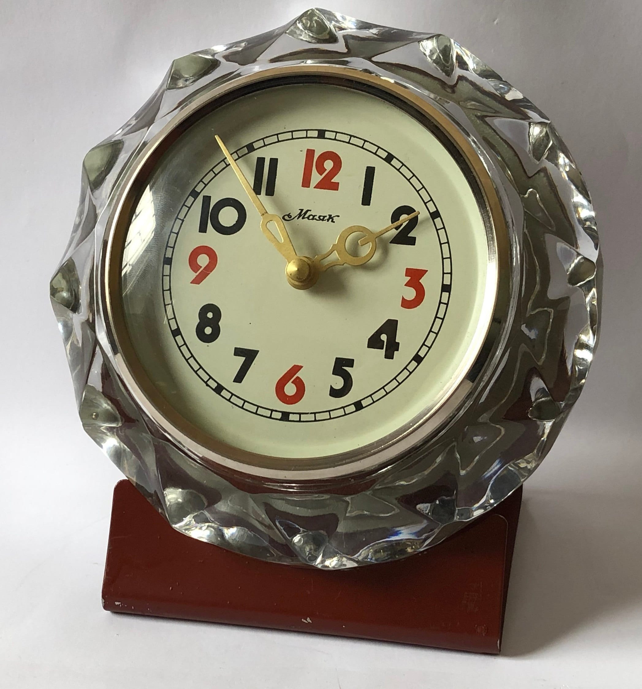 NEW Soviet clock MAYAK. Vintage desk clock. mechanical clock | Etsy