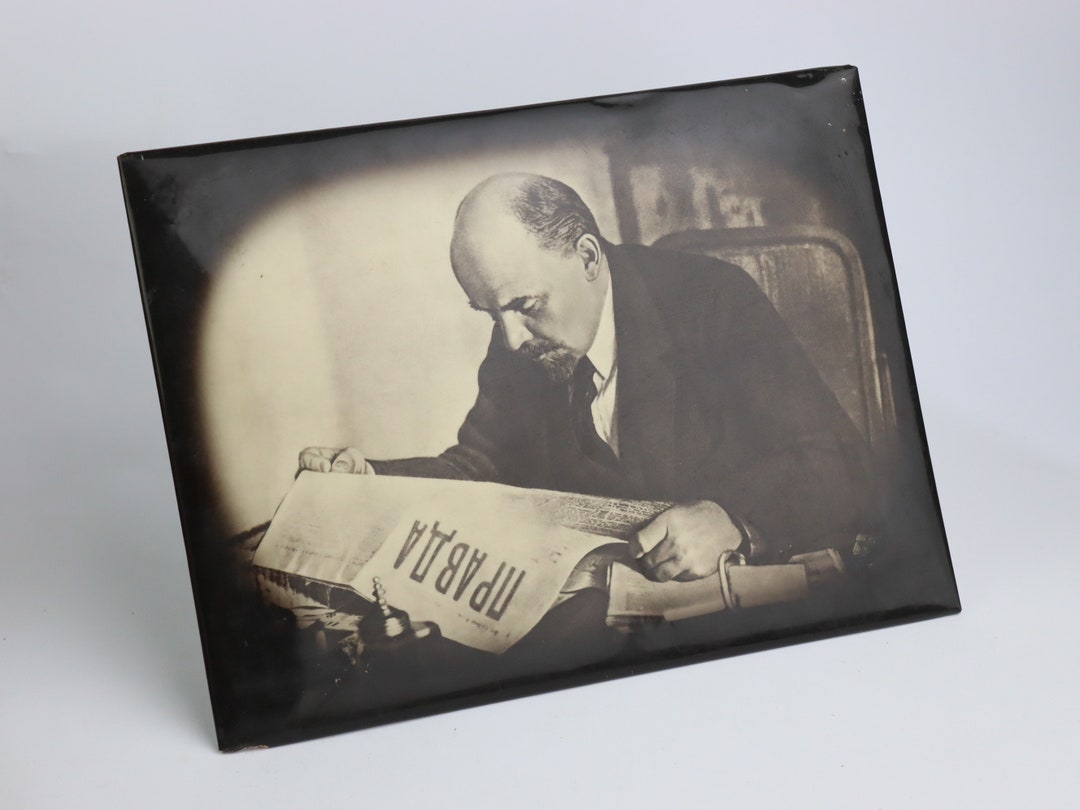 Rare Soviet Wall Desk Black-white Photo-picture Lenin. Wall Decor Lenin ...